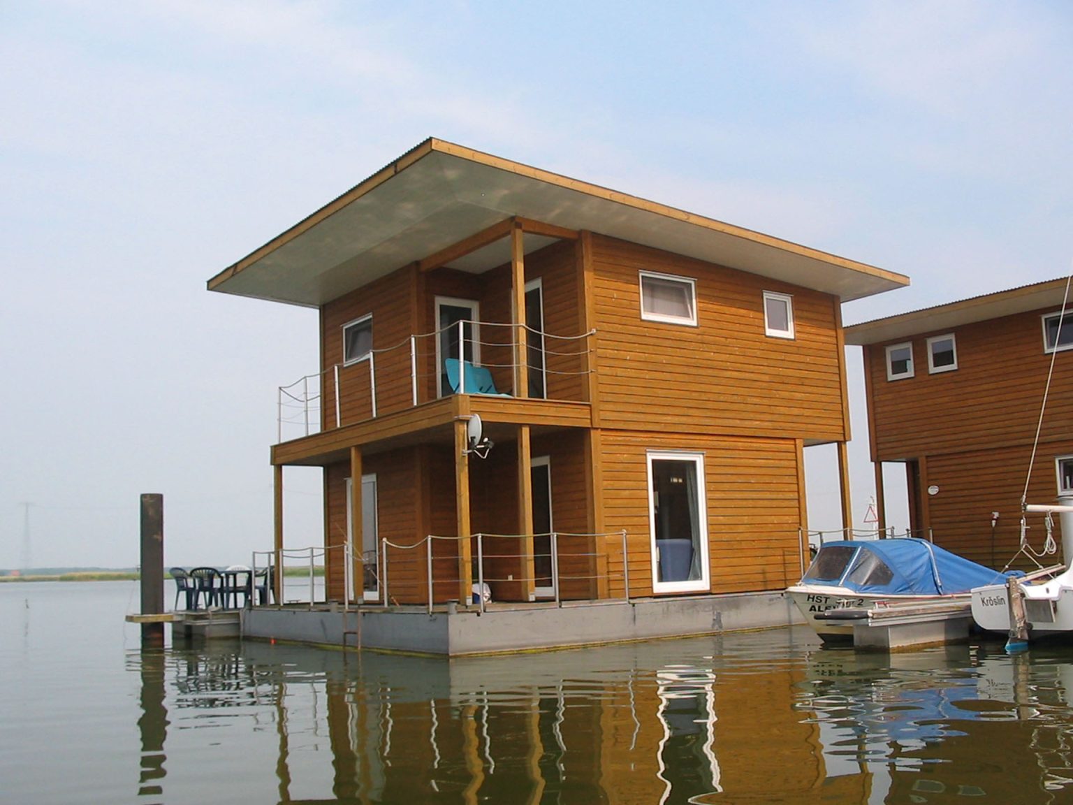 Röbel an der Müritz Hausboote für Ihren besonderen Urlaub direkt auf ...